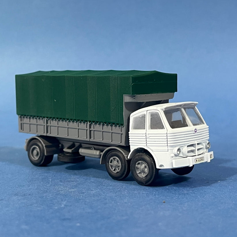 PEGASO 1063 Canvas H0 Scale – MundoCamion